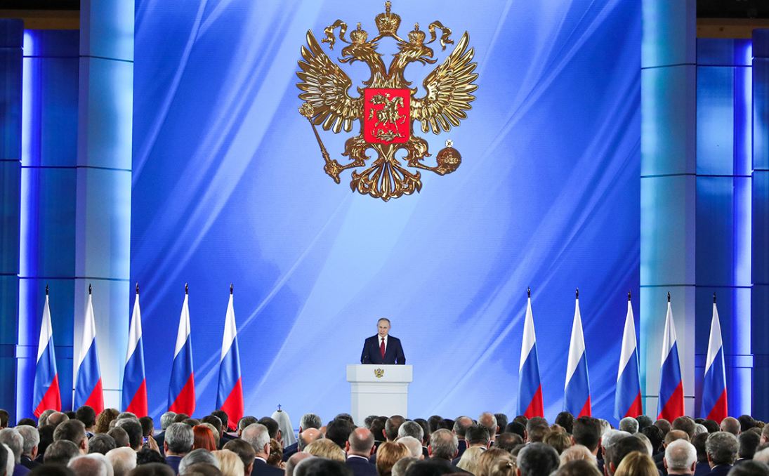 Послание Путина Федеральному собранию перенесено на 2023