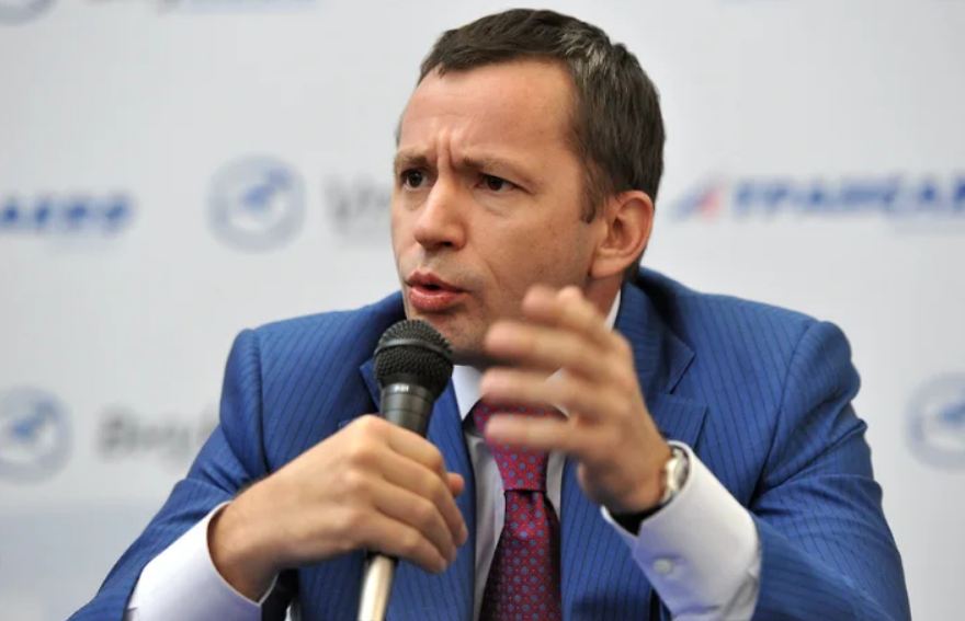 ФАС предупредила совладельца Внуково за болтовню языком.